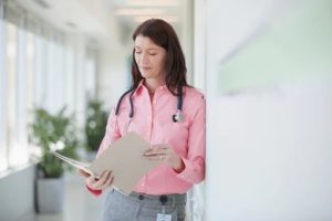 AI Voice in Healthcare: How TTS Assists Medical Professionals – Blog